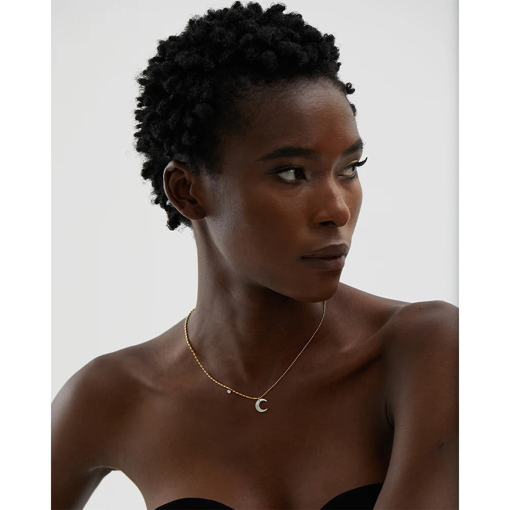 Sublime Moonrise - 18k Necklace with Shell Moon – The Half Moon