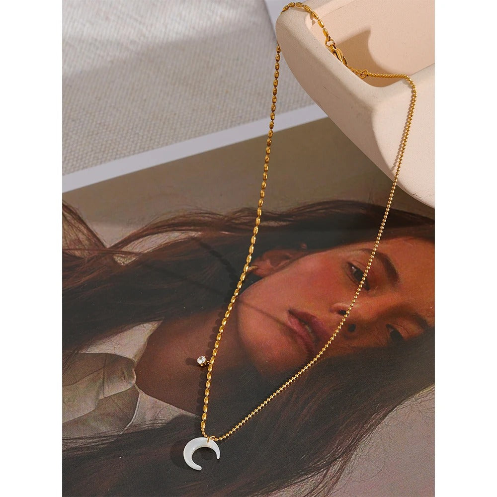 Sublime Moonrise - 18k Necklace with Shell Moon – The Half Moon